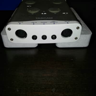 TASCAM US-122L USB Audio Interface + CUBASE LE4 | Reverb