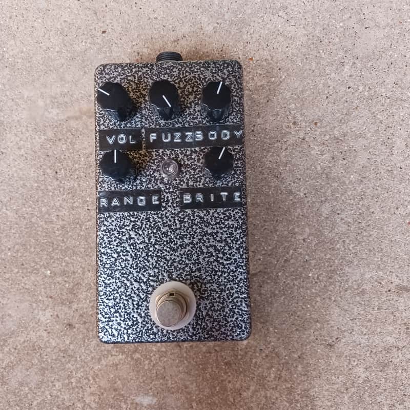 PedalPCB Fuzz Aldrin 2025 - hammered brass | Reverb Canada