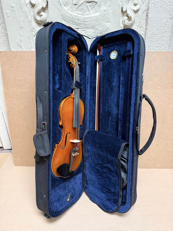 Paragon 3/4 Size Violin Outfit – Used, Good Condition w/ Bow | Reverb
