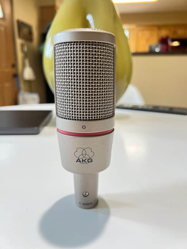 AKG C2000B Large condensor microphone. | Reverb
