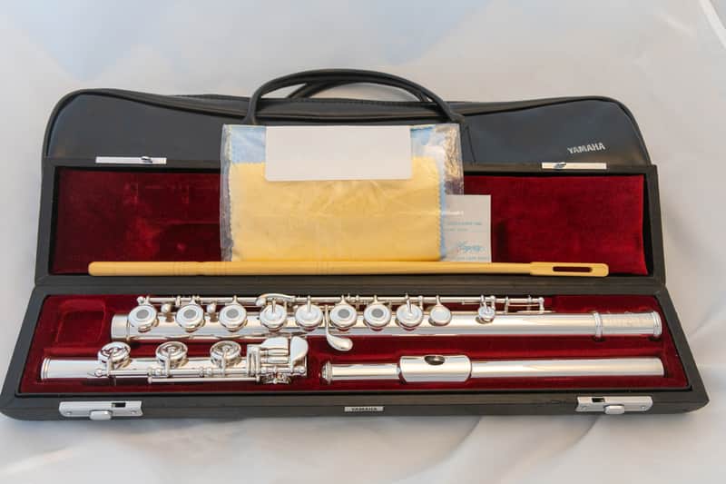 Yamaha YFL-581H (now 687H) Professional Flute All Silver | Reverb