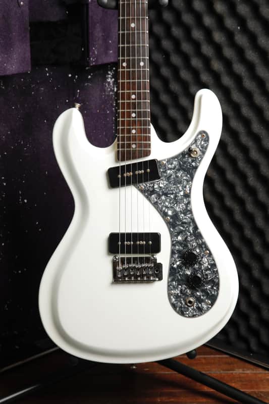 Aria DM-380 White Electric Guitar Pre-Owned | Reverb