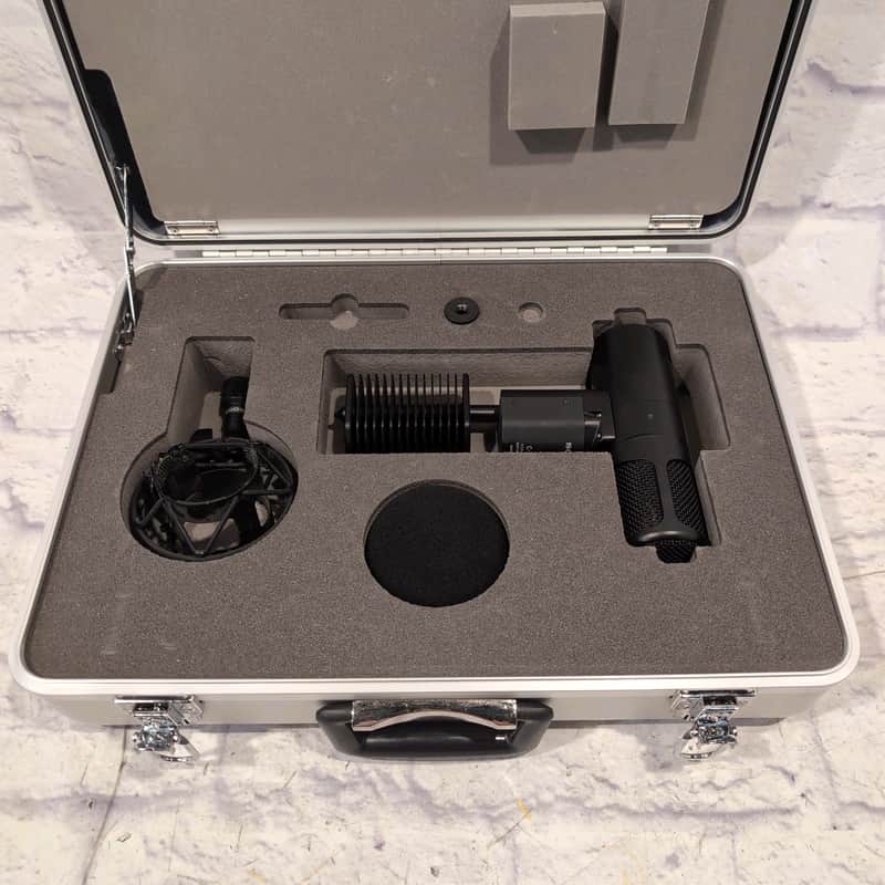 Sony C-800G Large-Diaphragm Tube Condenser Microphone | Reverb