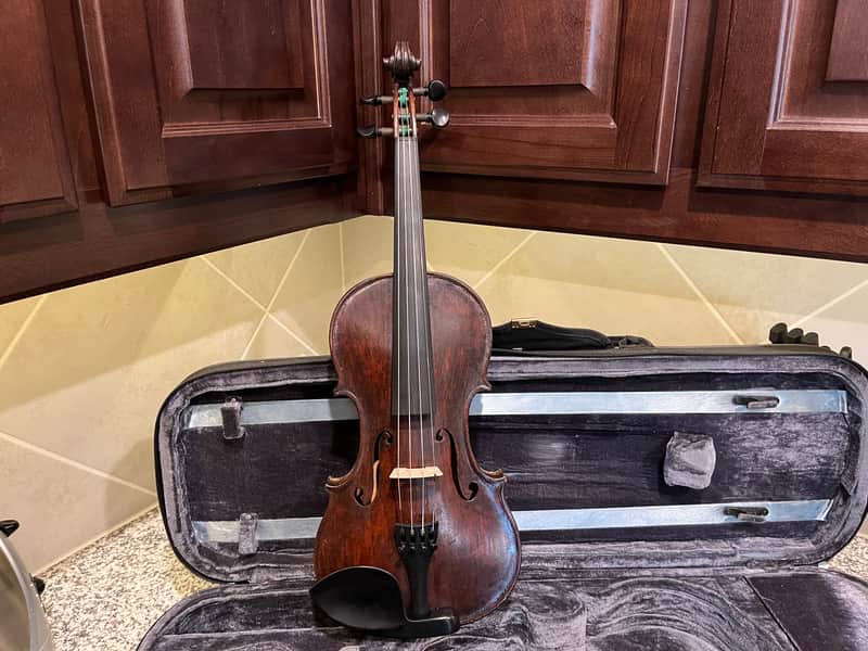 Single piece back unbranded Vintage Fiddle / violin Likely | Reverb