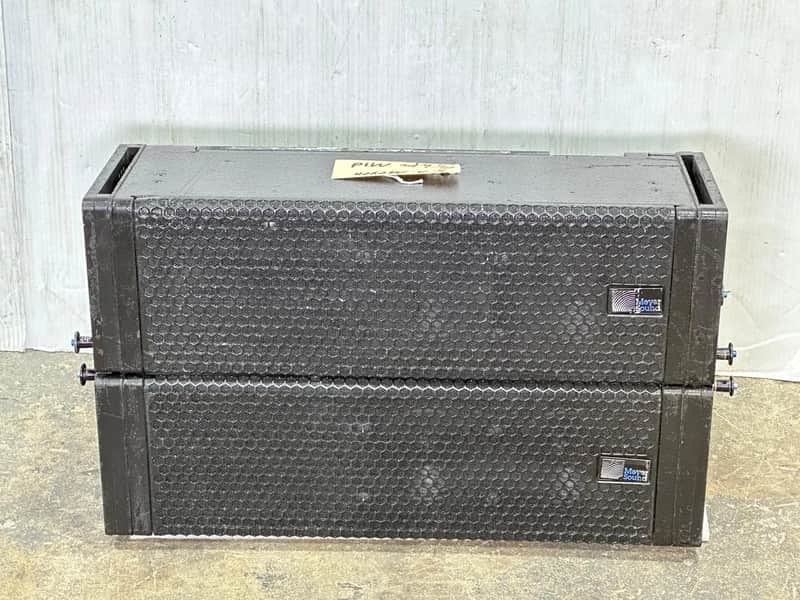 Meyer Sound M1D Ultra-Compact Curvilinear Array Loudspeaker | Reverb