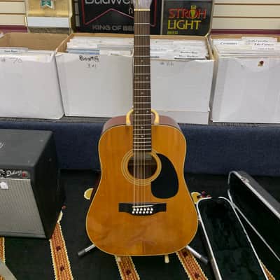 SIGMA DM-4 acoustic guitars