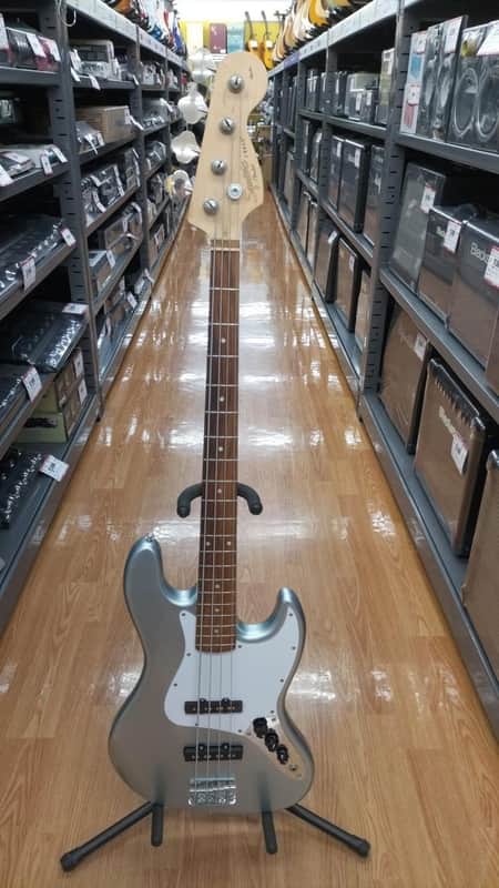SQUIER BY FENDER AFFINITY SERIES JB SLIK SLIVER Bass Used | Reverb UK