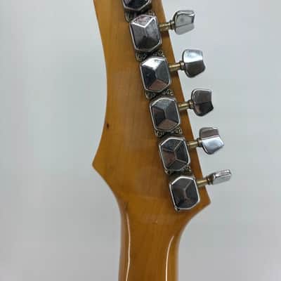 Vantage HSS Stratocaster - Green Burst | Reverb