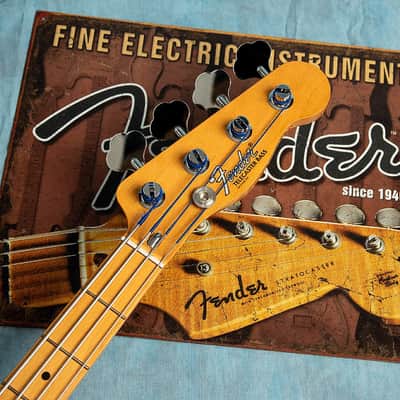 USED Fender Vintera II Series '70s Telecaster Bass Surf | Reverb UK