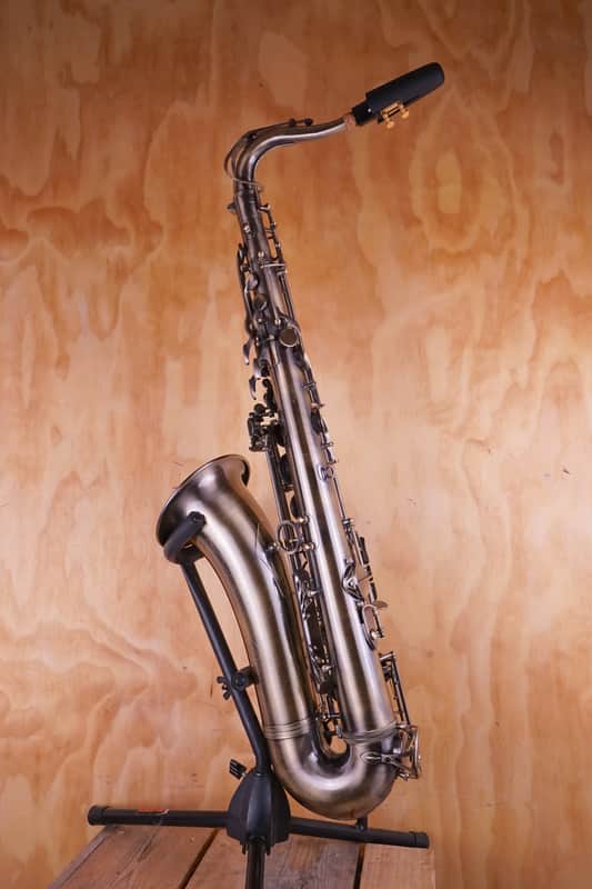 Sakkusu Tenor Saxophone in a Vintage Finish (Used) | Reverb