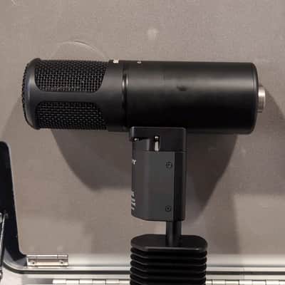 Sony C-800G Large-Diaphragm Tube Condenser Microphone | Reverb