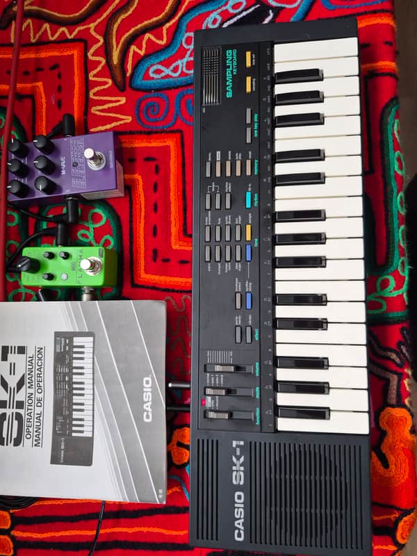 Casio SK-1 32-Key Sampling Keyboard 1986 - Black | Reverb Canada