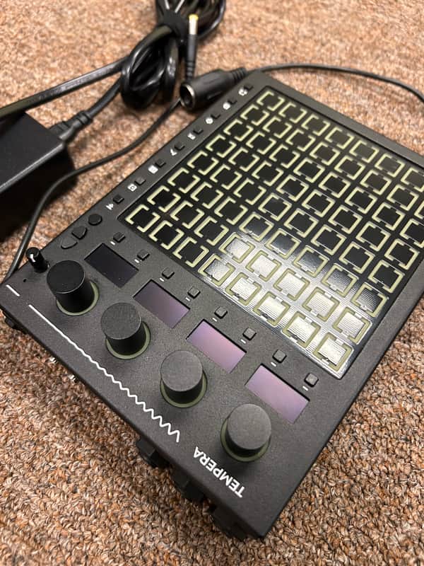Beetlecrab Tempera Granular Polyphonic Synth Effect FX | Reverb