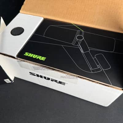Shure SM7B Cardioid Dynamic Vocal Microphone (Used) | Reverb