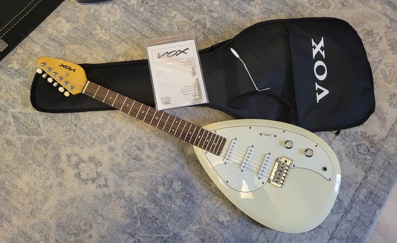 VOX V-MK3 Mark III Teardrop 2013 Reissue Vintage White | Reverb