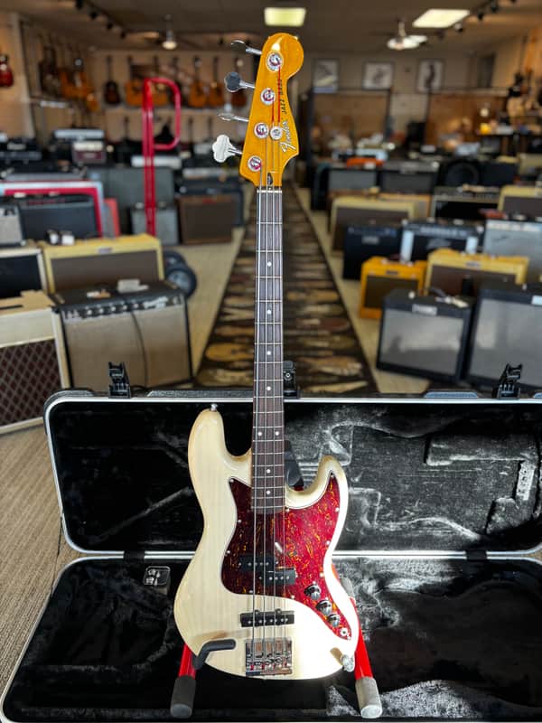 Fender Modern Player Short Scale Jazz Bass 2014-15 - White | Reverb