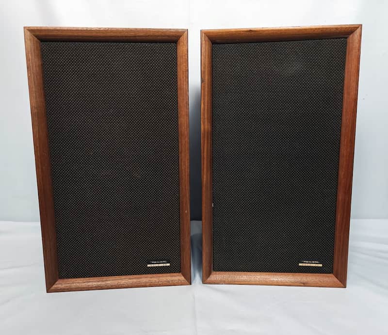 Pair of Vintage Radio Shack Tandy REALISTIC SOLO-3A Bookshelf | Reverb