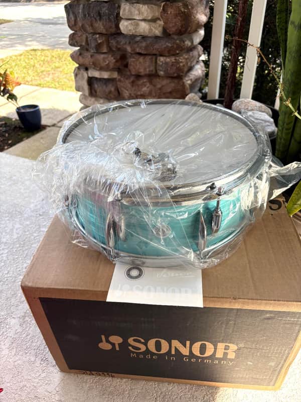 Sonor Vintage Series Beech Snare with California Blue Finish | Reverb