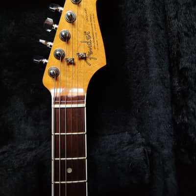 Fender Kurt Cobain Jaguar 2014 - Present - 3-Color Sunburst | Reverb
