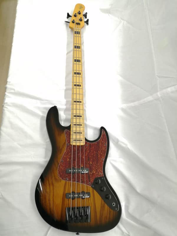 MICHAEL KELLY Element 4 Vintage ZEBRA BURST Bass | Reverb Australia