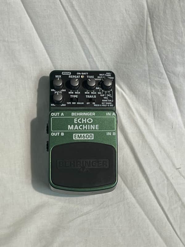 Behringer EM600 Echo Machine Pedal 2010s - Standard | Reverb