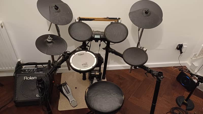 ALSO ON GUMTREE *Package Deal* Roland TD4 Electric Drumkit | Reverb UK