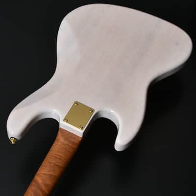 Bacchus WL4-STD/RSM SSW GD (See-Through Snow | Reverb The Netherlands