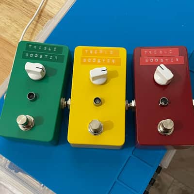 British Treble Booster - Green-Yellow-Red (Three pedals) | Reverb