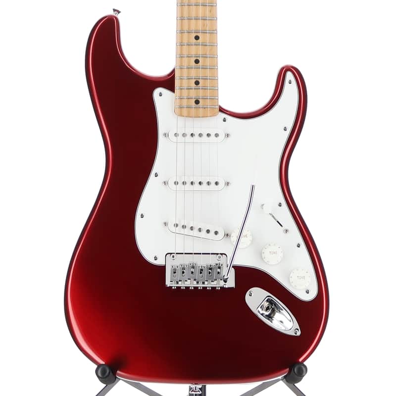 Fender Standard Stratocaster, Maple Fingerboard, White | Reverb