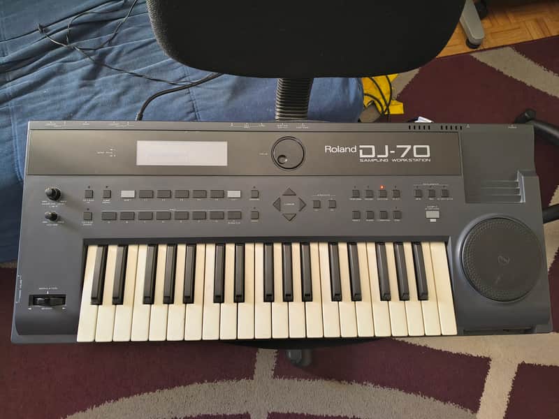 Roland DJ-70 - 1992 Digital Sampling Keyboard Scratch Wheel | Reverb