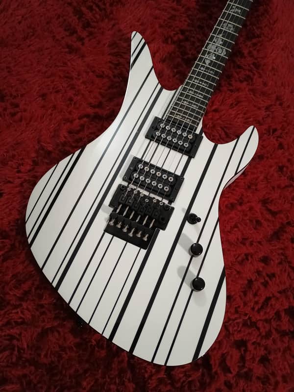 Schecter Synyster Gates standard white and black | Reverb
