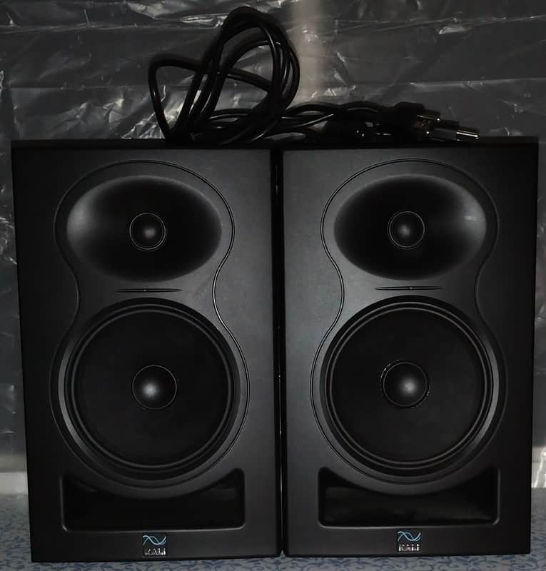 Kali Audio LP-6 V2 Active Studio Monitor Pair | Reverb