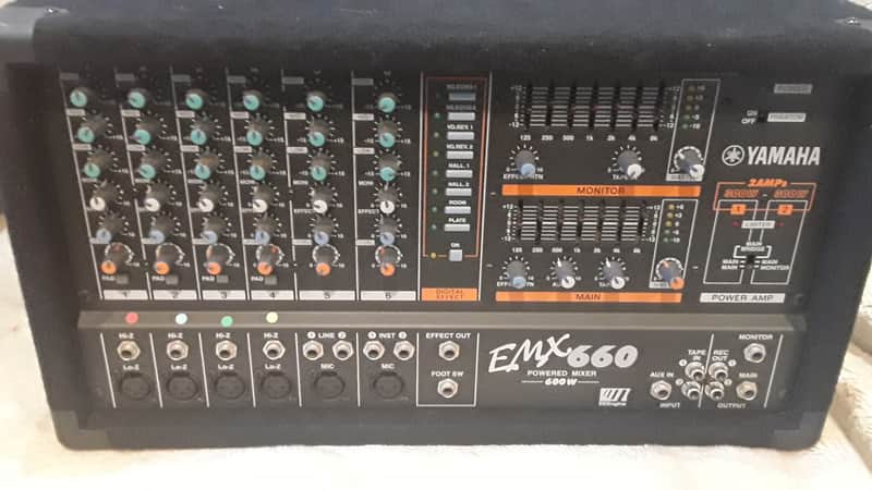 Yamaha EMX 660 600 Watt PA/Mixer - Black Carpet | Reverb
