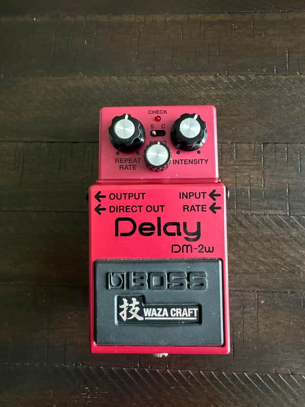 Boss DM-2W Delay Waza Craft | Reverb