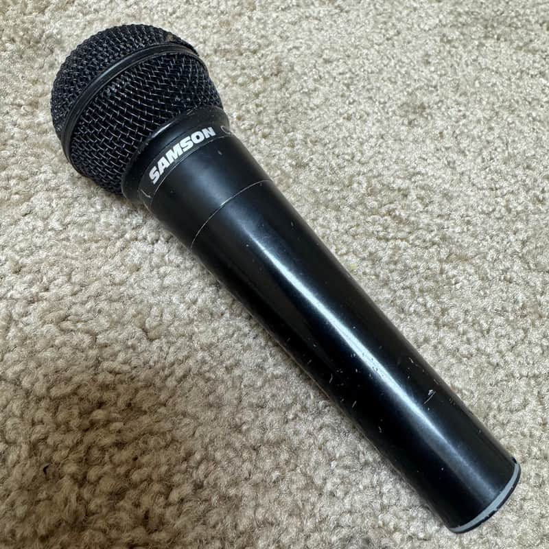 Samson S11 Microphone | Reverb Canada