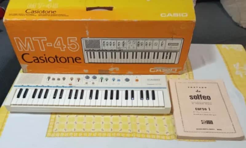 Casio MT-45 Casiotone 49-Key Synthesizer 1980s - White | Reverb UK