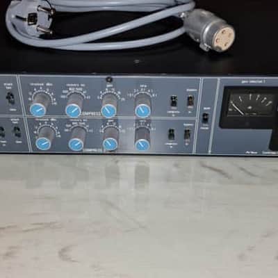 Neve 33609 Metal Knob ( just like 2 x Neve 2264 ) Compressor | Reverb