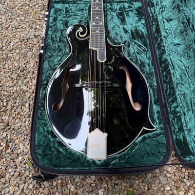 Bourgeois M5-F-BT Aged-Tone Adirondack/Maple Black Top | Reverb