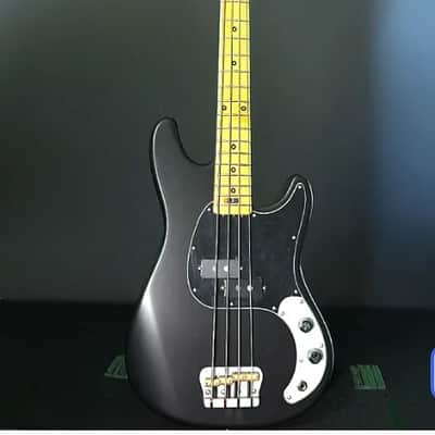 Woodcraft electric guitars AmpMaster 4 Bass short scale 30" | Reverb