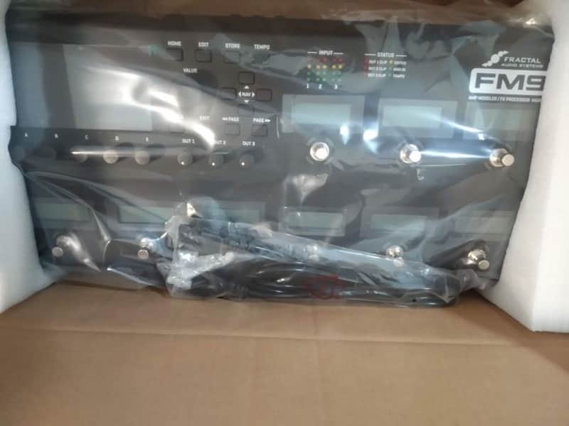 Fractal Audio FM9 Mark II Turbo – Amp Modeler & Multi-FX | Reverb