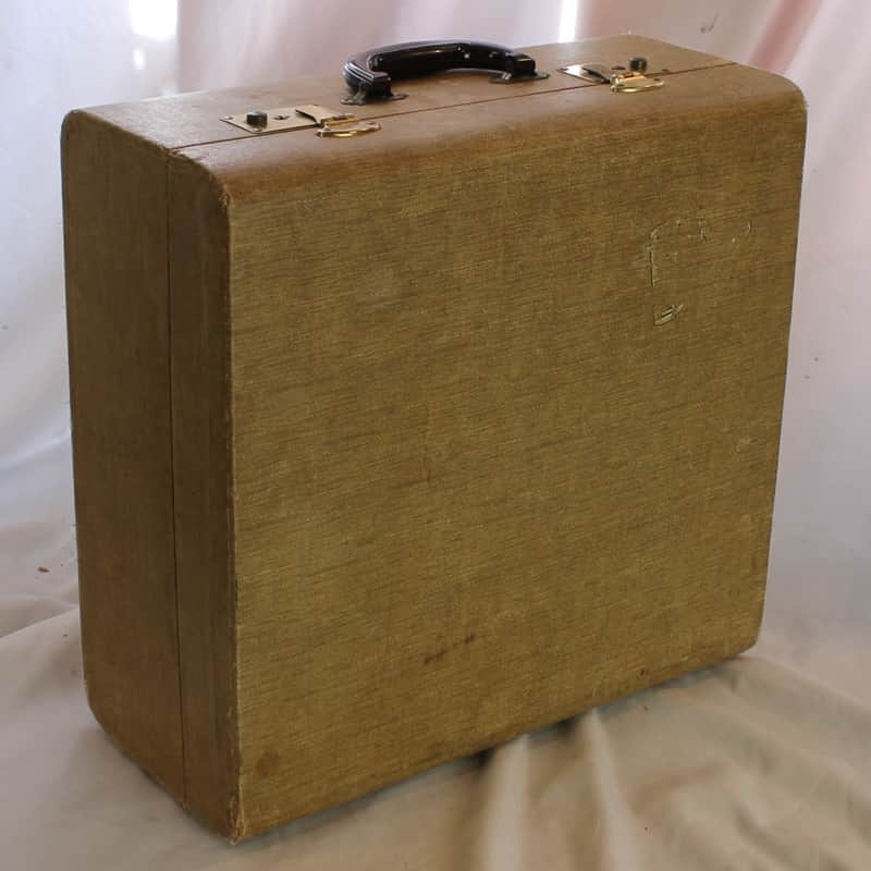 Wheatfield Yellow Italian Hard Case for Accordion 16" x | Reverb