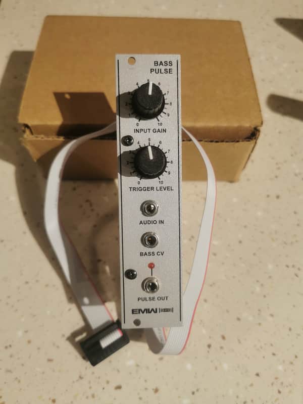 EMW Bass Pulse (SILVER) Trigger Generator / Low Band Envelope | Reverb