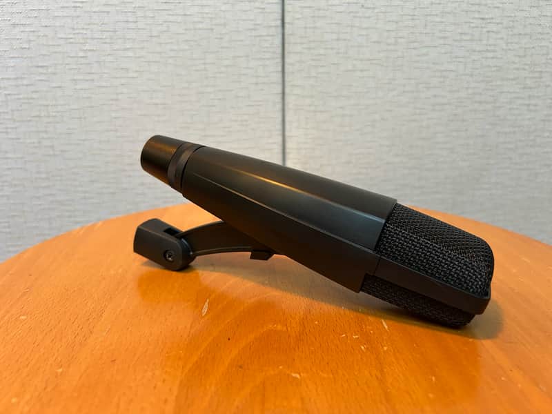 Sennheiser MD 421 II Cardioid Dynamic Microphone (1 of 3) | Reverb