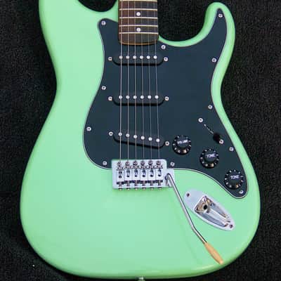 Beautiful X-Light 6.6lb. Lime Green Strat-Custom 21 fret | Reverb UK