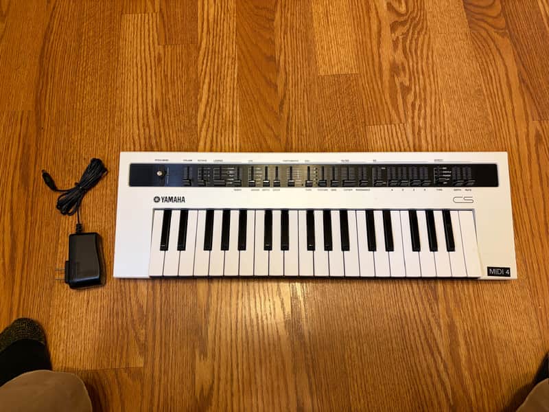 Yamaha Reface CS Mini Mobile Keyboard 2015 - Present - White | Reverb