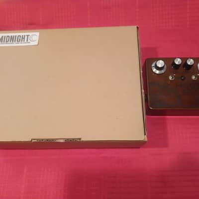 Midnight Amplifications Host Moon | Reverb