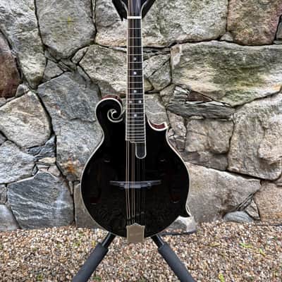 Bourgeois M5-F-BT Aged-Tone Adirondack/Maple Black Top | Reverb