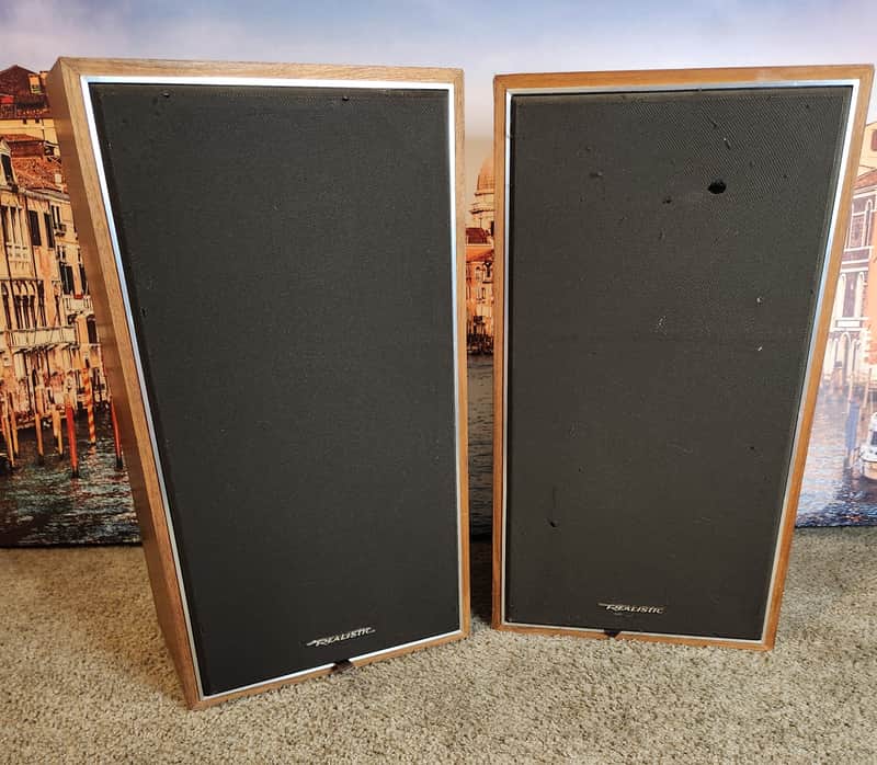 Realistic Realistic Nova 15" bookshelf speakers 80s - Walnut | Reverb