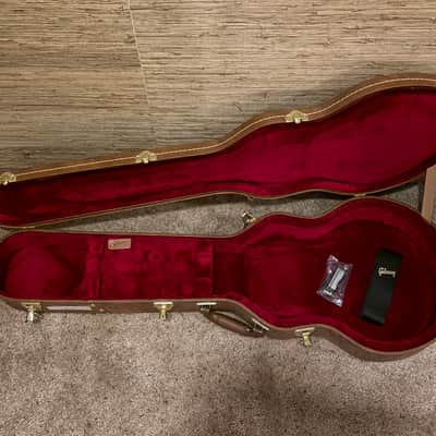Gibson Les Paul Case, Gibson Multi-Tool and Gibson Strap | Reverb