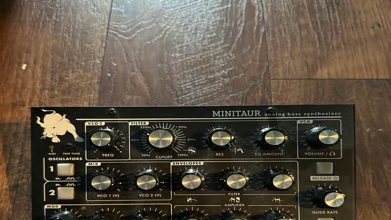 Moog Minitaur Rev2 TBP002 2012 - Present - Black | Reverb